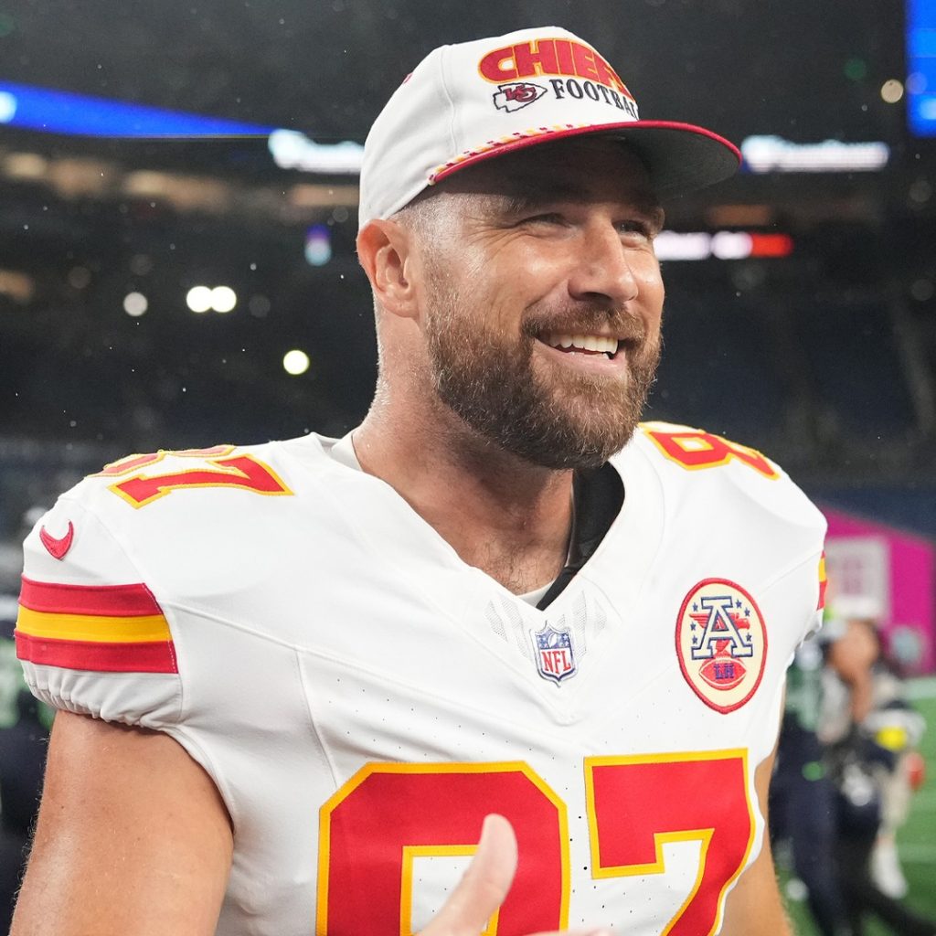 Say yes aux faits fascinants sur Travis Kelce : révélations et succès ...